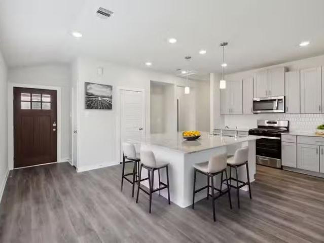 6700 Chinapkin Oak Ln, Conroe, TX 77304