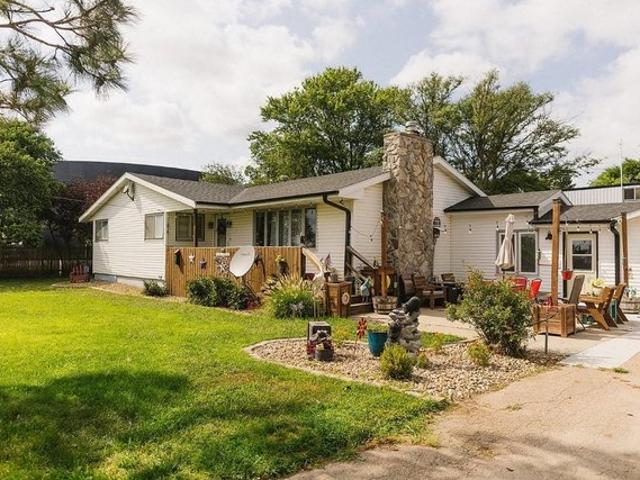 6700 E 39th St, Kearney, NE 68847
