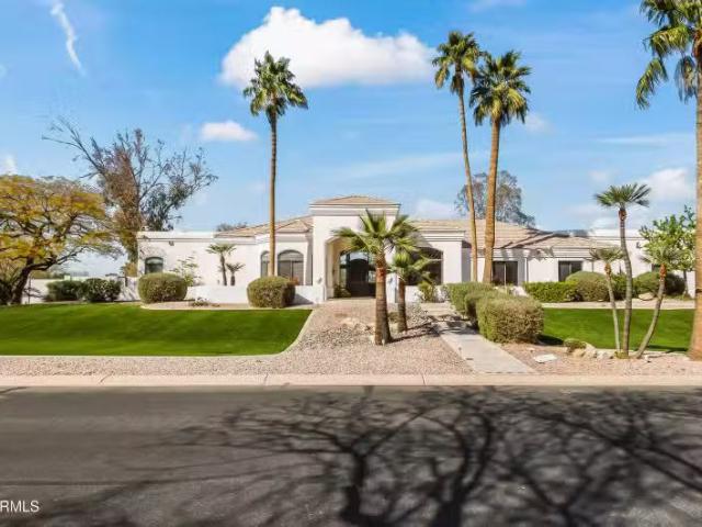 6700 E Caron Dr, Paradise Valley, AZ 85253 MLS 6833973