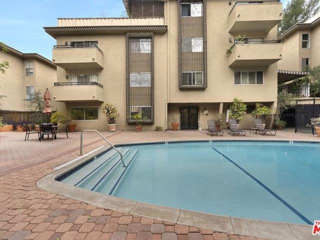 6700 Hillpark Dr Apt 204, Los Angeles, CA 90068