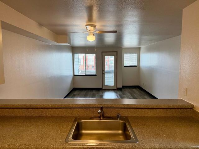 6700 ROOSEVELT APTS. 1 Bedroom Apartment for Rent at 6700 Roosevelt Way Ne, Seattle, WA 98115 Roosevelt