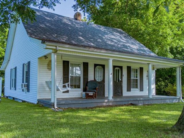 6700 State Route 80 E, Arlington, KY 42021