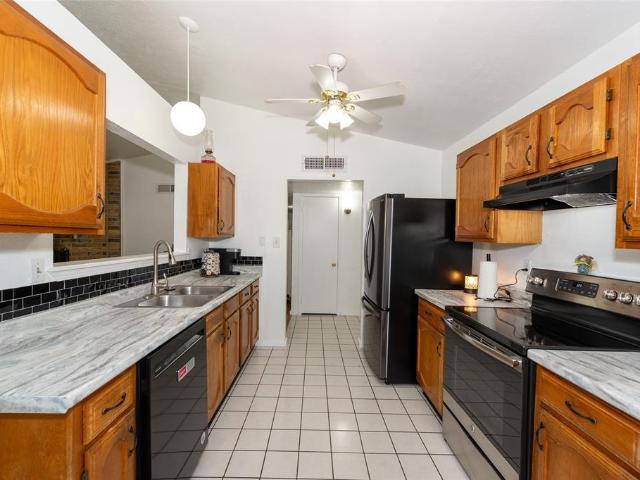 6700 Sunnybank Drive