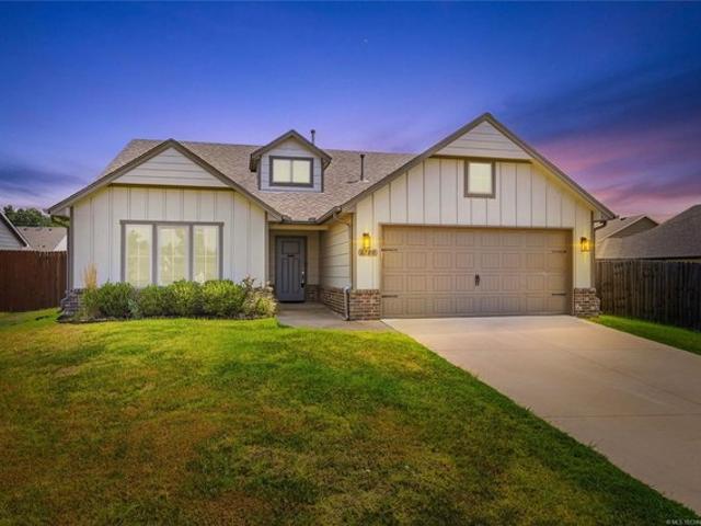 6700 S 20th Pl, Broken Arrow, OK 74011