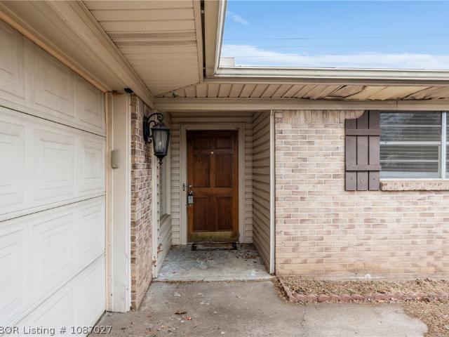 6700 S 6th Street