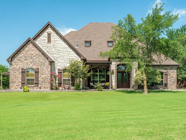 6701 Blackjack Oaks Rd, Aubrey, TX 76227