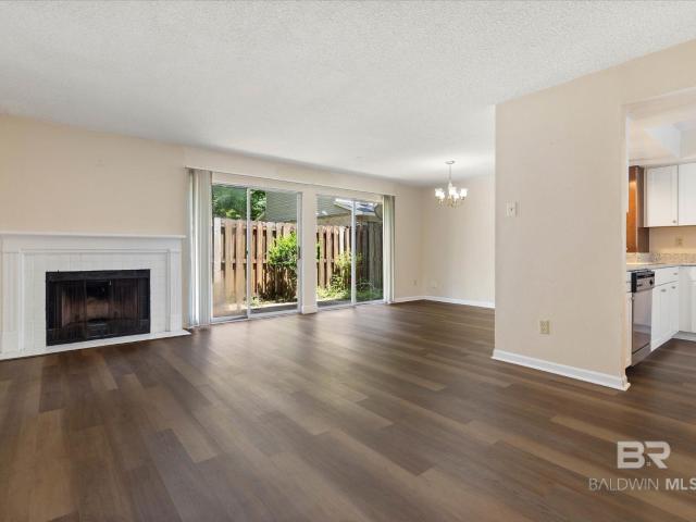 6701 Dickens Ferry Road 18