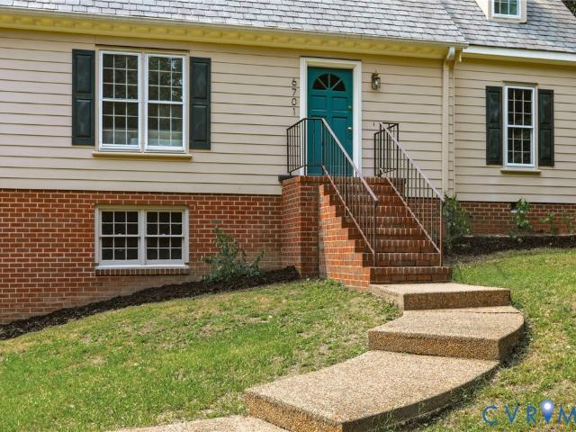 6701 Greenvale Drive