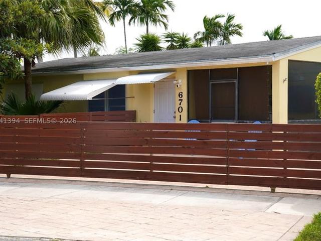 6701 Harding St, Hollywood, FL 33024