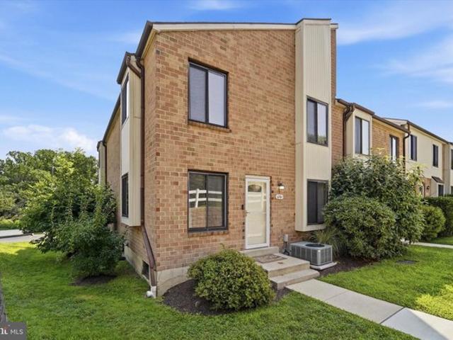 6701 Hilltop Dr Unit 232, Brookhaven, PA 19015