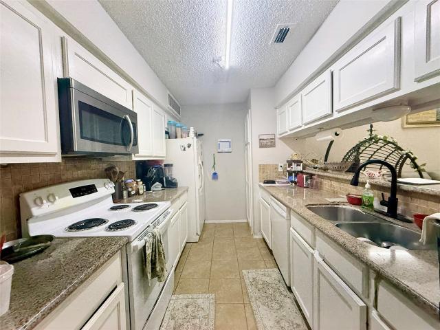 6701 SandsPoint Dr 54