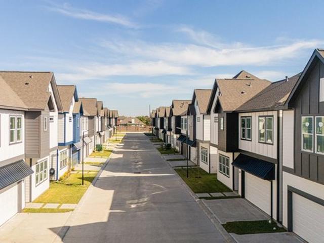 6702 Metro Blvd Unit 14, Houston, TX 77083