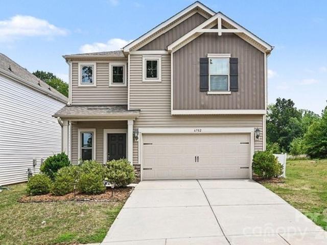 6702 Good News Dr, Charlotte, NC 28215