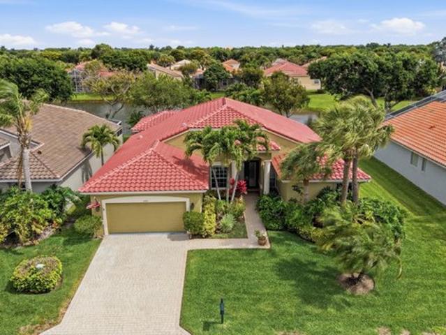 6703 Catania Dr, Boynton Beach, FL 33472