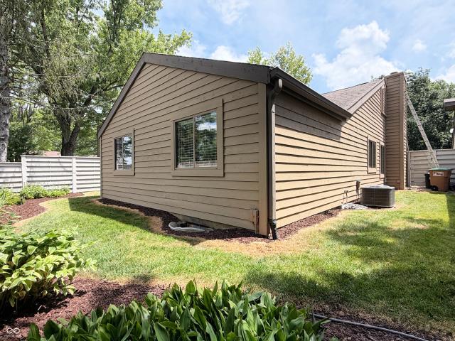 670 Carya Square