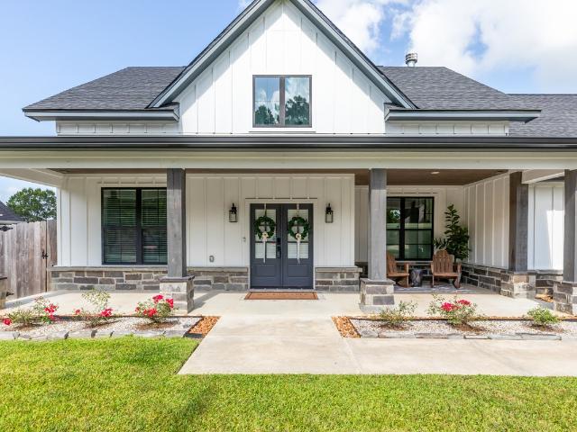 670 Dayna Lane