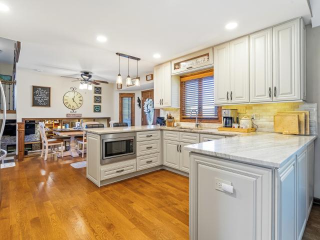 670 Kruk St, Lemont, IL 60439 | Compass