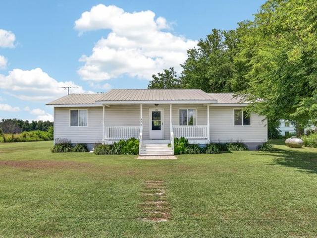 670 Howell Hill Rd, Flintville, TN 37335