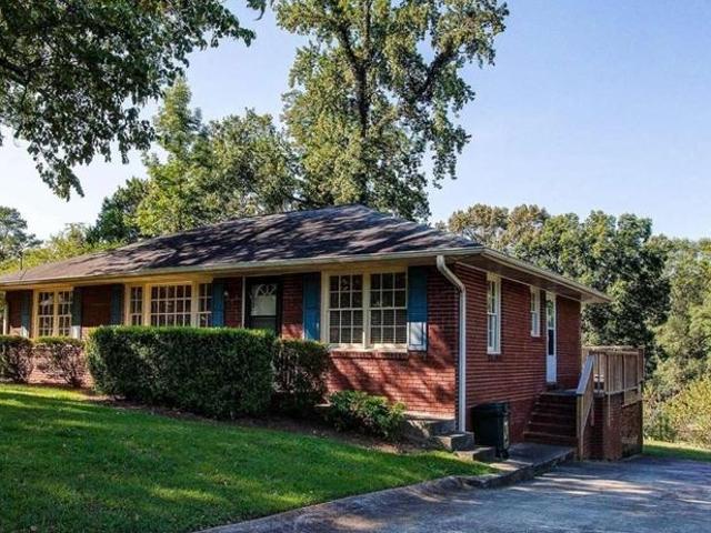 670 Oakland Dr SE, Marietta, GA 30067