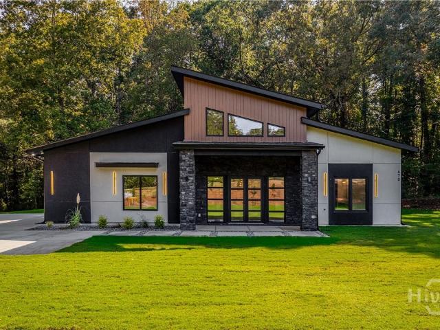 670 Loganville Highway