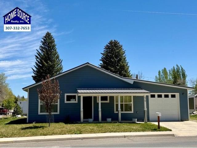 670 N 2nd St, Lander, WY 82520