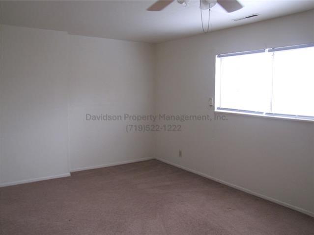670 W Van Buren Street # 4