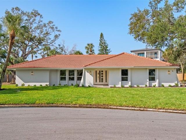 670 Venice Ln, Sarasota, FL 34242