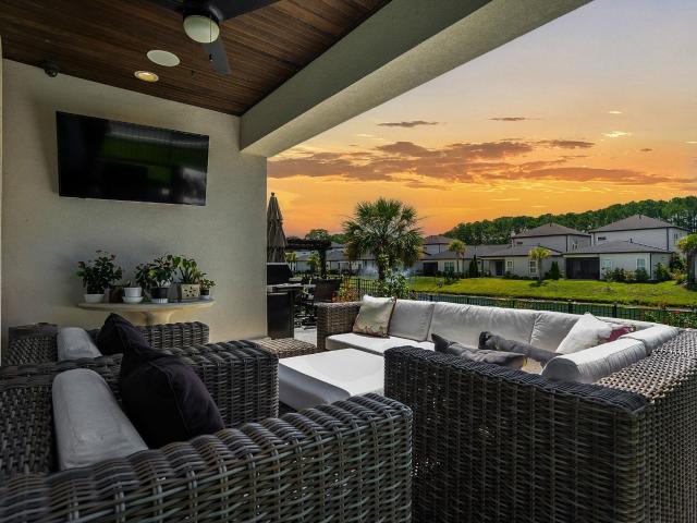 6714 Ocean Breeze Loop