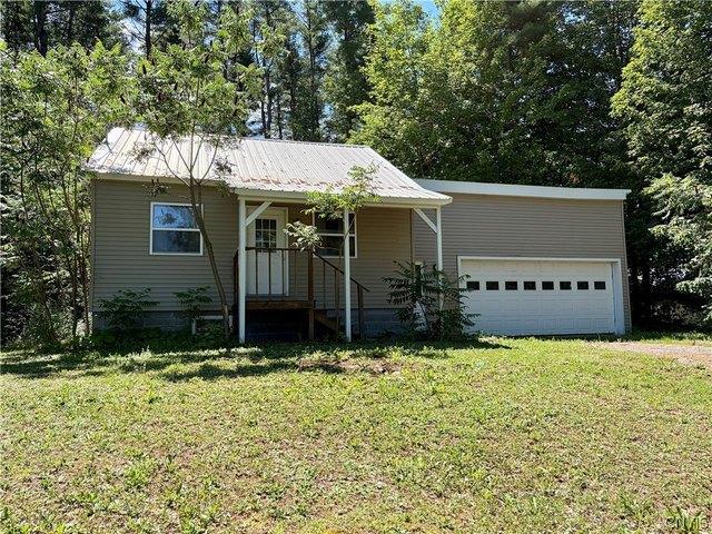 6714 Buckingham Rd, Lowville, NY 13367