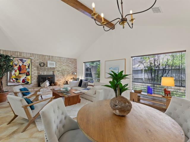 6714 Canyon Way Drive