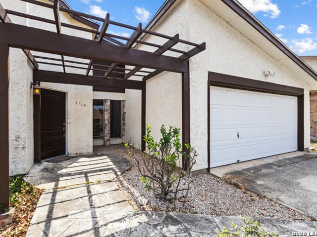 6714 Fair Lake Drive