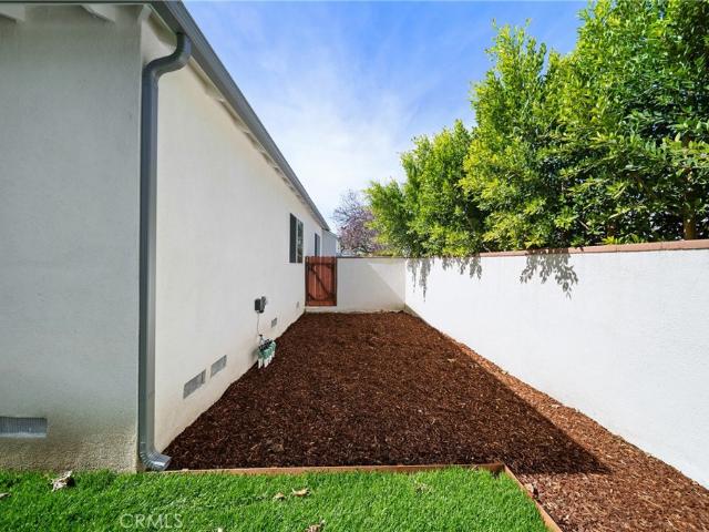 6714 Jellico Ave, Lake Balboa, CA 91406 | MLS #SR26113