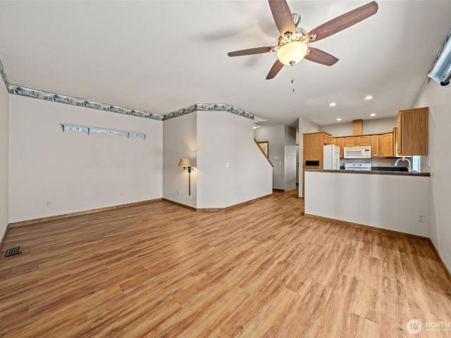 6714 th Street Ct E