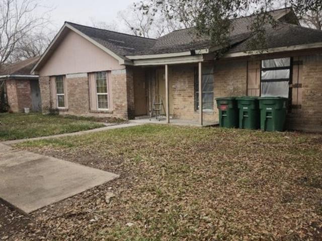 6714 W Fuqua St, Missouri City, TX 77489