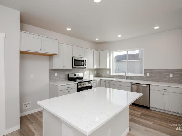 6714 W Redwood Creek Dr