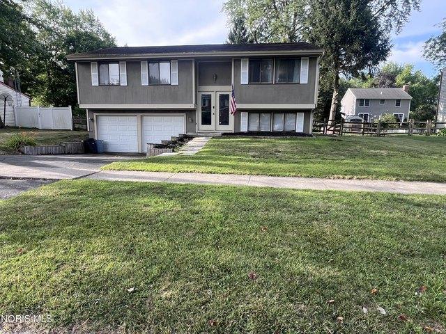 6715 Denbridge Dr, Sylvania, OH 43560