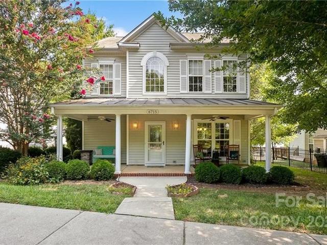 6715 Tanners Creek Dr, Huntersville, NC 28078