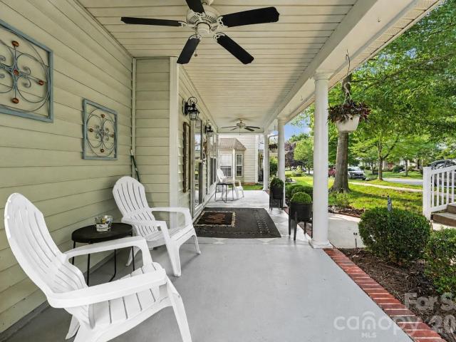 6715 Tanners Creek Drive