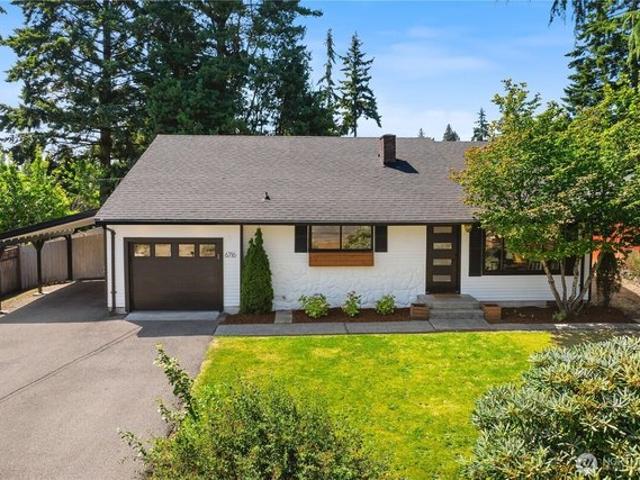 6716 Penny Ln, Lynnwood, WA 98036