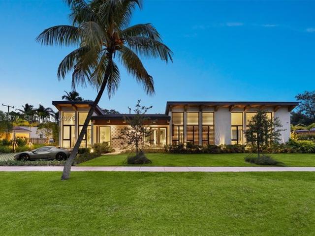 6716 San Vicente St, Coral Gables, FL 33146