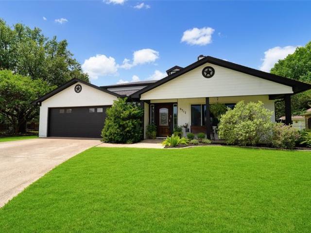 6717 Mesa Dr, North Richland Hills, TX 76182
