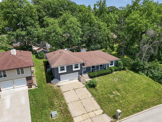 6717 Northwest Dr, Windsor Heights, IA 50324