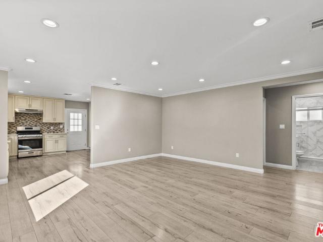 6717 Cedros Ave, Van Nuys, CA 91405 | MLS #26658 | Compass