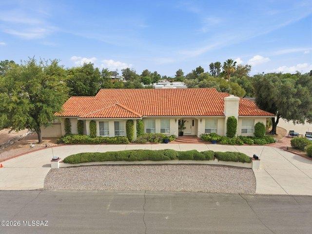6718 E Calle Cadena, Tucson, AZ 85715