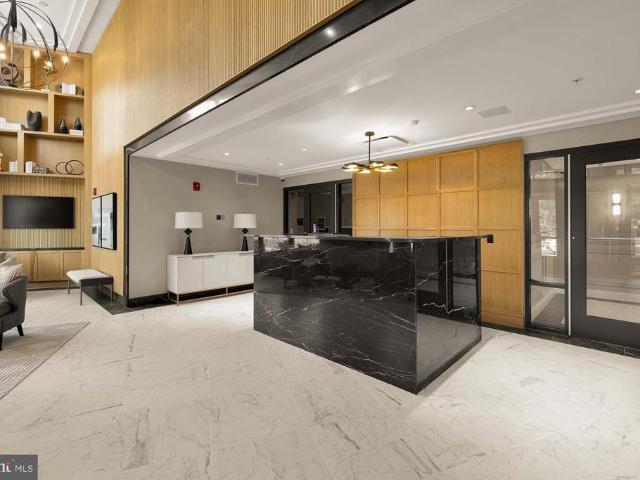 6718 Lowell Avenue # 507