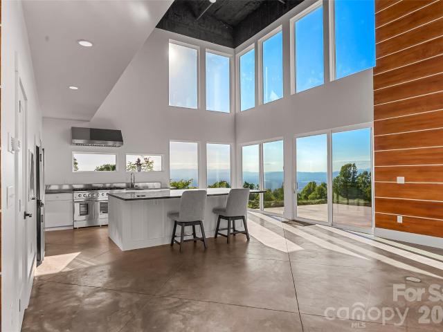 6718 Walkertop Mountain Heights Drive
