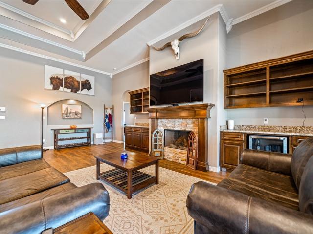 6718 Wesley Way