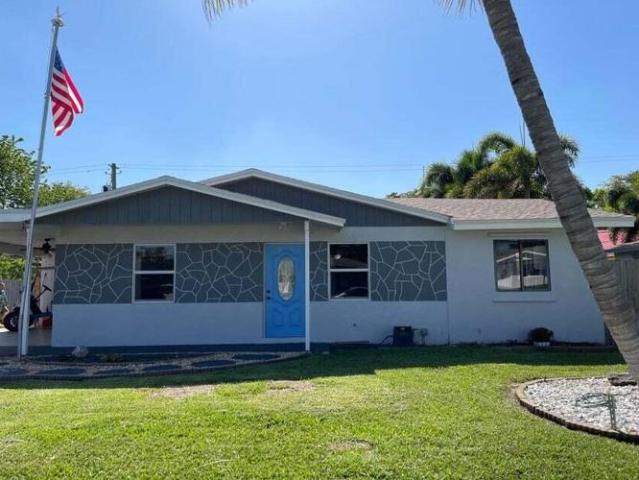 6719 Massachusetts Dr, Lake Worth, FL 33462