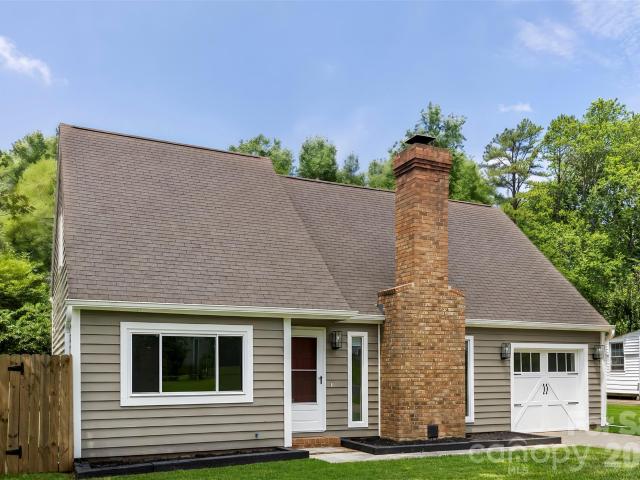 6719 Montezuma Trail