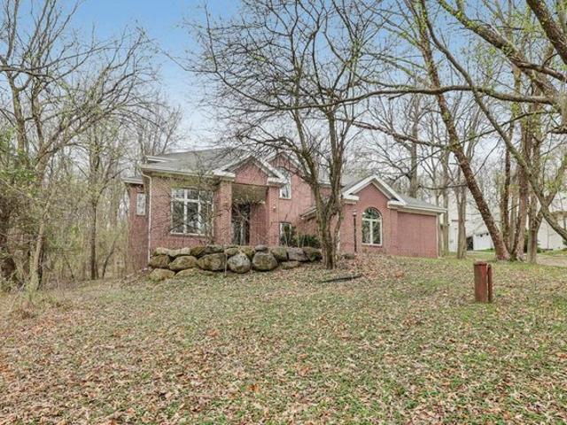 6719 Shamrock Glen Cir, Middleton, WI 53562